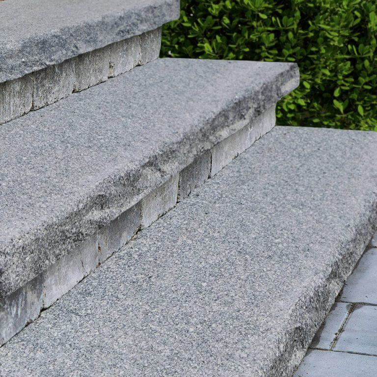 Irregular Imperial Gray Granite | Thermal Flagstone | Kafka